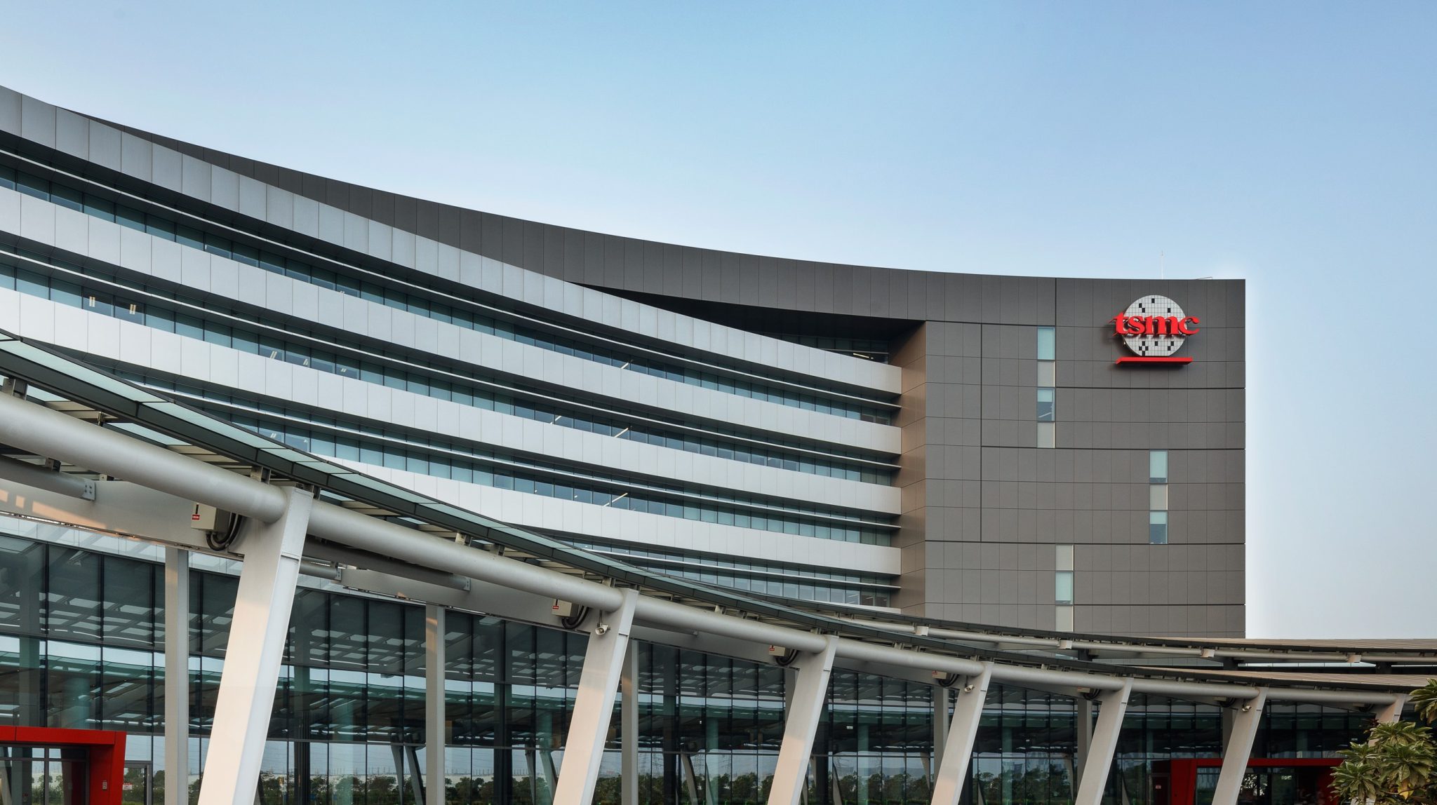 TSMC Puts Japan Fab on Hold to Focus on U.S. Chip Manufacturing Push ...
